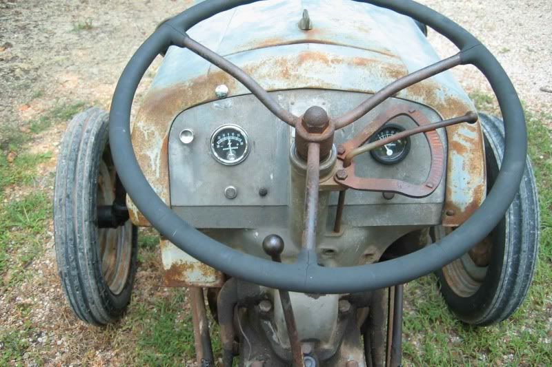 Ford 9N, 2N & 8N Discussion Board - Re: 9N pics needed: dash and generator mounting